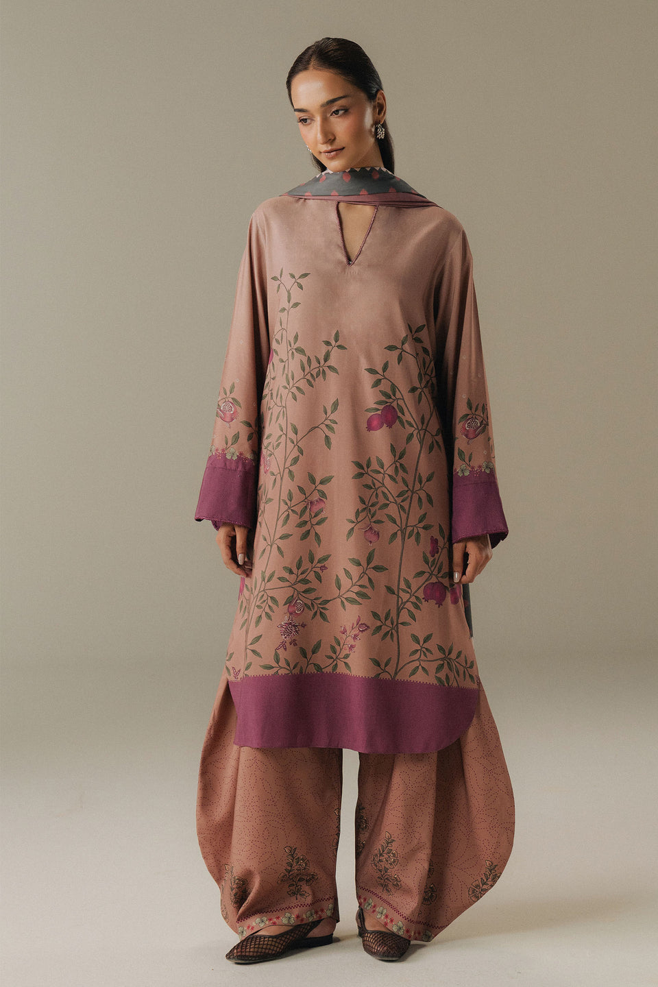 Sienna Field-4B – COCO BY ZARA SHAHJAHAN